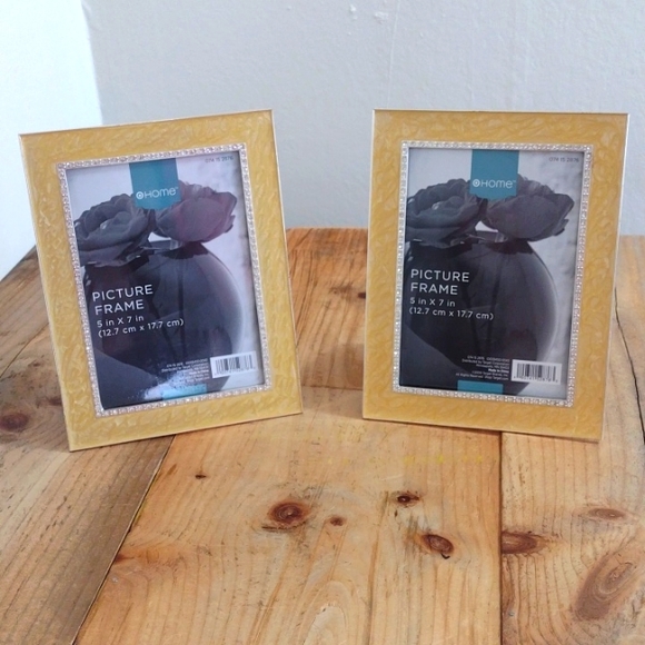 Home | Accents | Target Home Set Of 2 5x7 Photo Picture Frames Set Of 2 ...